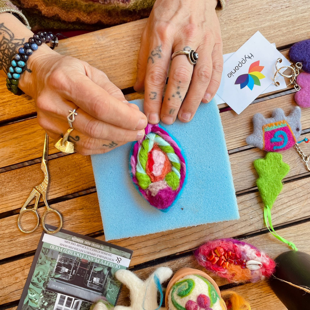 Experience Community and Creativity at Felt a Fanny – Felt a Fanny